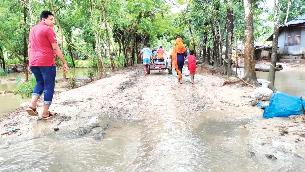 1.5km muddy road causes public sufferings at Amtali